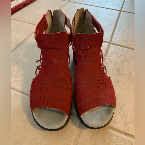 JBU | Shoes | Jbu Jambu Nelly Encore Wedge | Poshmark